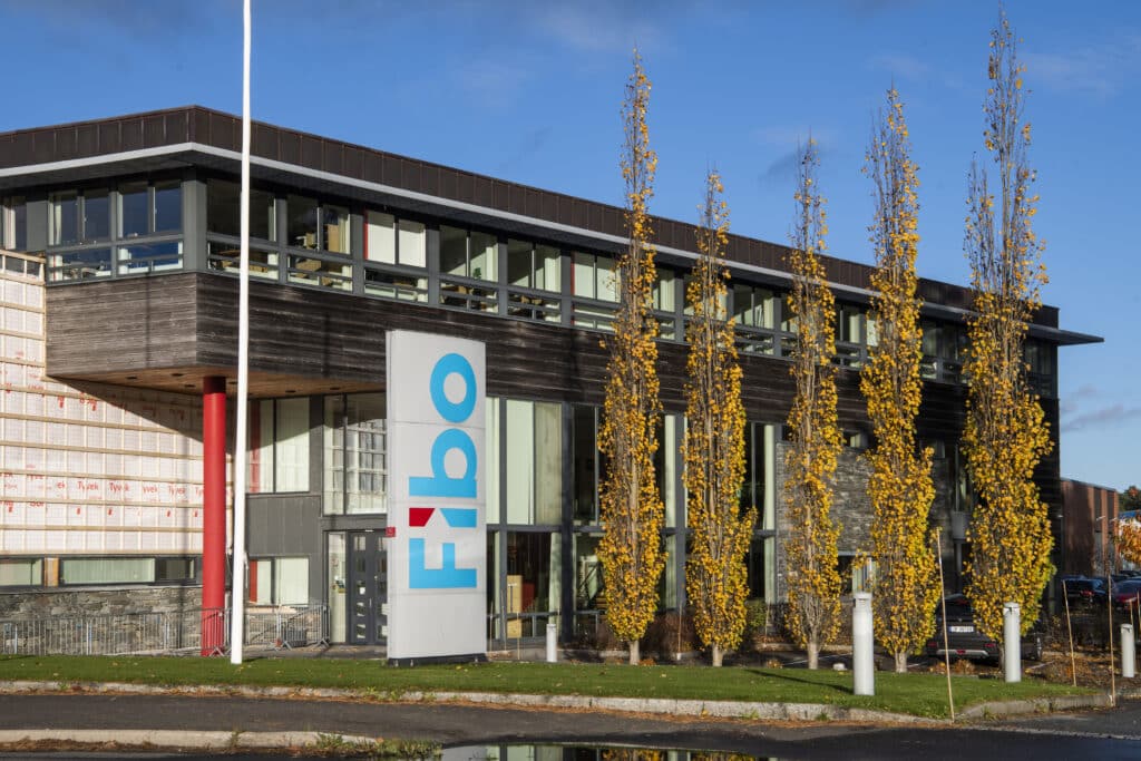 Om Fibo - Fibo